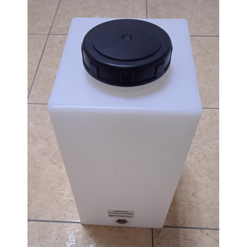 Tank 16 liters 23x20x40 tower